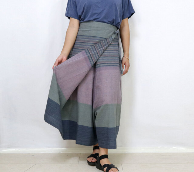 20％OFF手織り綿のお洒落な巻きパンツスカート、ブルー＆パープルミックス | iichi 日々の暮らしを心地よくするハンドメイドやアンティークのマーケットプレイス