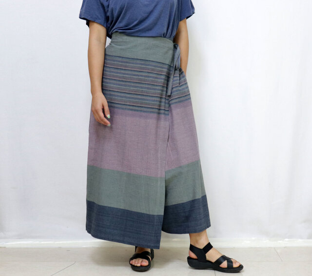 20％OFF手織り綿のお洒落な巻きパンツスカート、ブルー＆パープルミックス | iichi 日々の暮らしを心地よくするハンドメイドやアンティークのマーケットプレイス