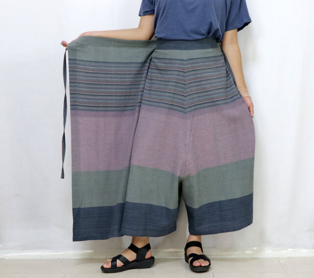 20％OFF手織り綿のお洒落な巻きパンツスカート、ブルー＆パープルミックス | iichi 日々の暮らしを心地よくするハンドメイドやアンティークのマーケットプレイス