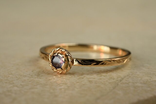 Magnificence~Color change Garnet~ | iichi 日々の暮らしを心地よくするハンドメイドやアンティークのマーケットプレイス