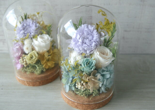 (仏花) お供え花 ガラスドーム -lavender blue- | iichi 日々の暮らしを心地よくするハンドメイドやアンティークのマーケットプレイス