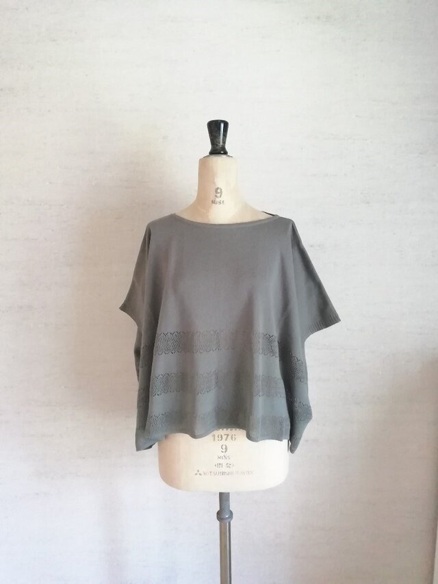 【新色】通気性 オーガニックコットン♡レーシー透かしポンチョプルオーバー (01079) ダークグレー | iichi 日々の暮らしを心地よくするハンドメイドやアンティークのマーケットプレイス