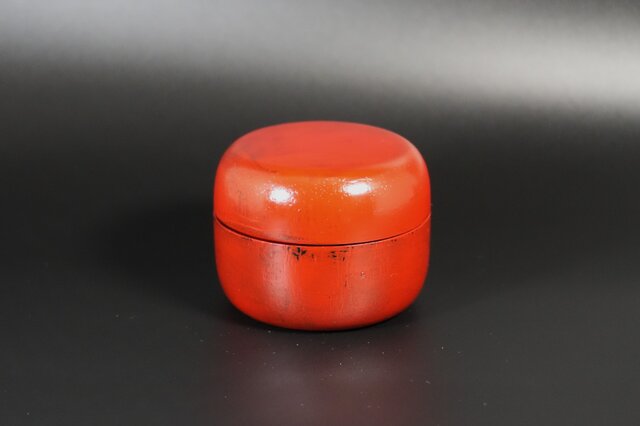 Negoro Box Aka 004 | iichi 日々の暮らしを心地よくするハンドメイドやアンティークのマーケットプレイス