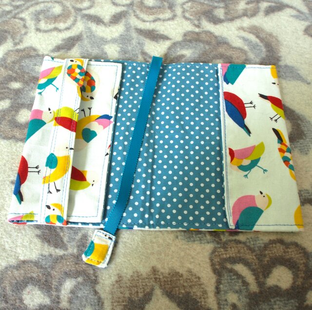 ブックカバー 文庫本 №27 | iichi 日々の暮らしを心地よくするハンドメイドやアンティークのマーケットプレイス