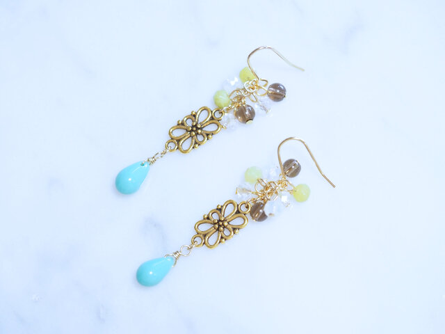スモーキークォーツ×色翡翠×チェコドロップ×透かしお花 ピアス/イヤリング P0275 E0275 | iichi 日々の暮らしを心地よくする ...