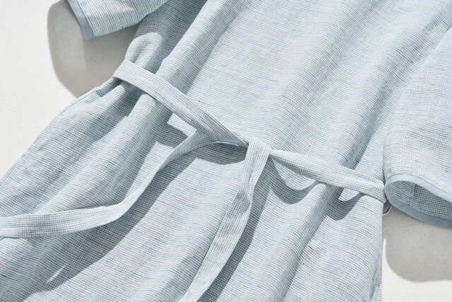 快適でお洒落！コットンリネンワンピース 5分袖 ベルト付き 水色 240518-1 | iichi 日々の暮らしを心地よくするハンドメイドやアンティークのマーケットプレイス