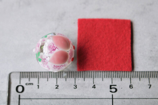 ガラスのうさぎ（薔薇） | iichi 日々の暮らしを心地よくするハンドメイドやアンティークのマーケットプレイス