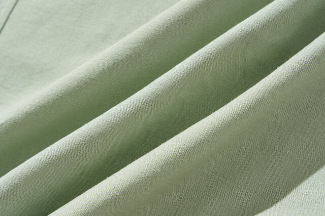 ふわり、ひらり、美しいドレープを描く美形スカート コットンリネンスカート ロングスカート 薄緑色 210807-5 | iichi 日々の暮らしを心地よくするハンドメイドやアンティークの ...