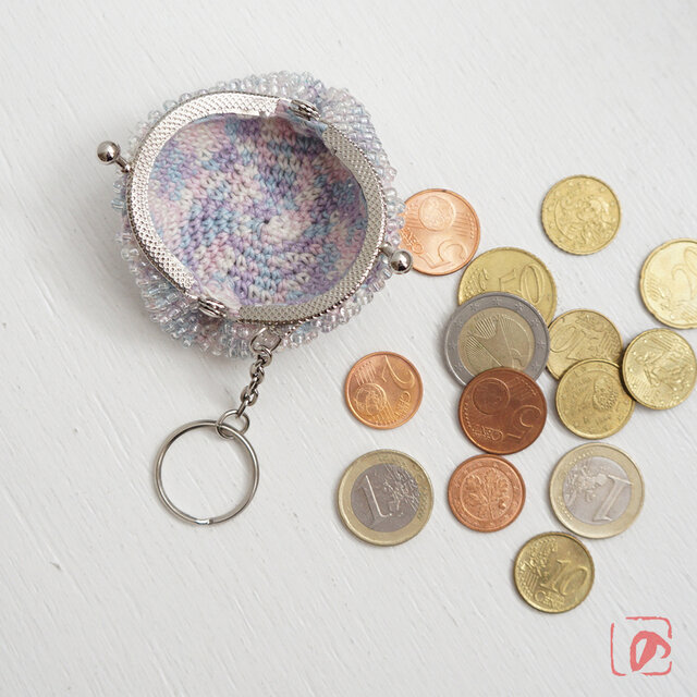 ばあば☆ガラスビーズのちびがま（霞・2047） | iichi 日々の暮らしを心地よくするハンドメイドやアンティークのマーケットプレイス