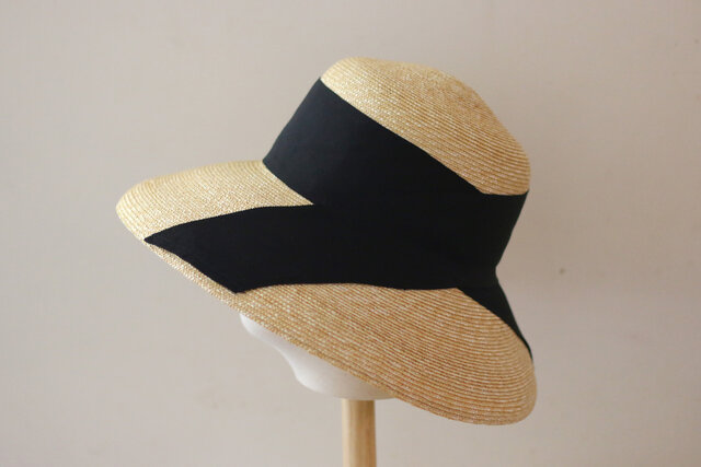 カサブランカの麦わら帽子 ハリー Holly | iichi 日々の暮らしを心地よくするハンドメイドやアンティークのマーケットプレイス