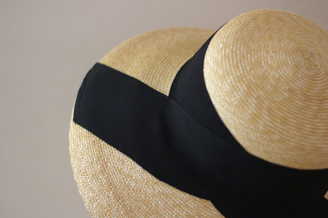 カサブランカの麦わら帽子 ハリー Holly | iichi 日々の暮らしを心地よくするハンドメイドやアンティークのマーケットプレイス