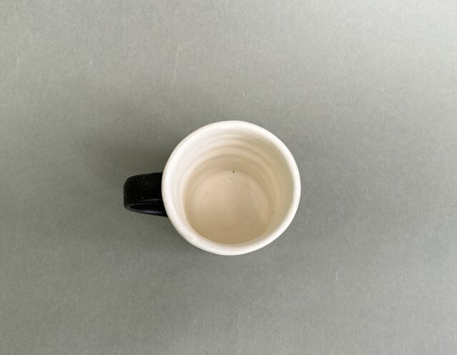 化粧掻き落とし文様 マグカップ153 | iichi 日々の暮らしを心地よくするハンドメイドやアンティークのマーケットプレイス