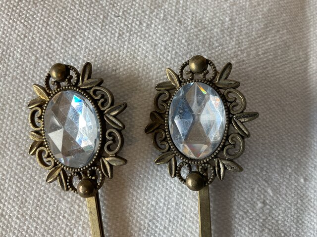 ロンドンで見つけたヘアーピン | iichi 日々の暮らしを心地よくするハンドメイドやアンティークのマーケットプレイス