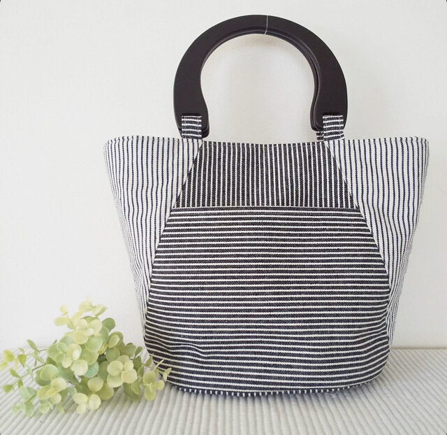 wood♡デザイントートbag | iichi 日々の暮らしを心地よくするハンドメイドやアンティークのマーケットプレイス