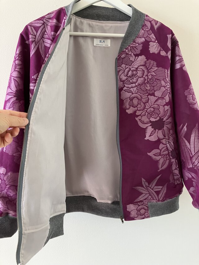 着物リメイク スタジャン 紫 | iichi 日々の暮らしを心地よくするハンドメイドやアンティークのマーケットプレイス