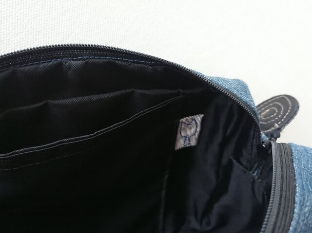 annco denim body bag [blue] | iichi 日々の暮らしを心地よくするハンドメイドやアンティークのマーケットプレイス