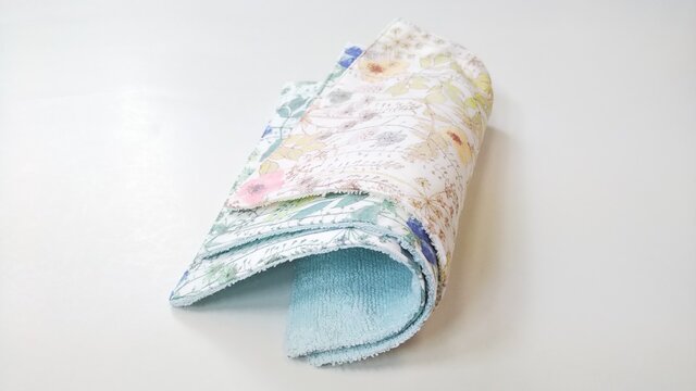 【pさまご予約分】ハンカチ ガーゼ×パイル リバティ Irma 約20cm角 3色セット | iichi 日々の暮らしを心地よくするハンドメイドやアンティークのマーケットプレイス