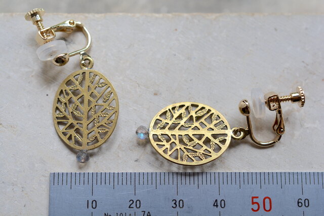 ※order M様：tree earrings/Labradorite | iichi 日々の暮らしを心地よくするハンドメイドやアンティークのマーケットプレイス