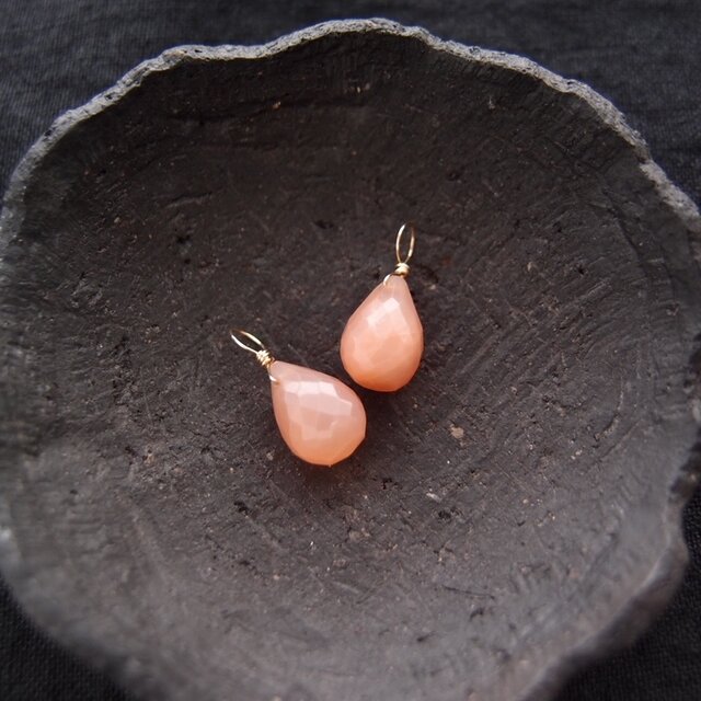 Charm Assortment／Earring【Orange】チャームセット | iichi 日々の暮らしを心地よくするハンドメイドやアンティークのマーケットプレイス