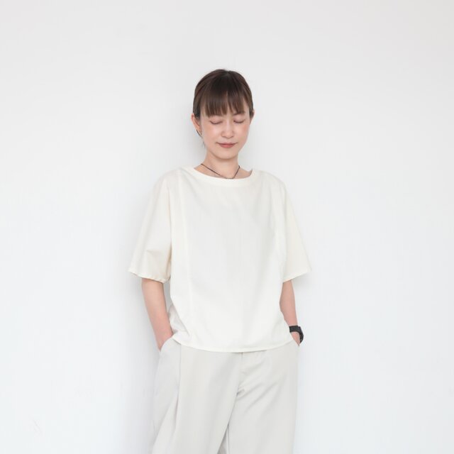 awesome tops / off white | iichi 日々の暮らしを心地よくするハンドメイドやアンティークのマーケットプレイス