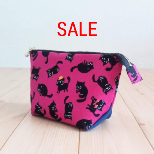 【SALE】黒猫 底カラー18cmのファスナーポーチ 内ポケット マゼンタピンク×ブルー帆布 964 | iichi 日々の暮らしを心地よくするハンドメイドやアンティークのマーケットプレイス