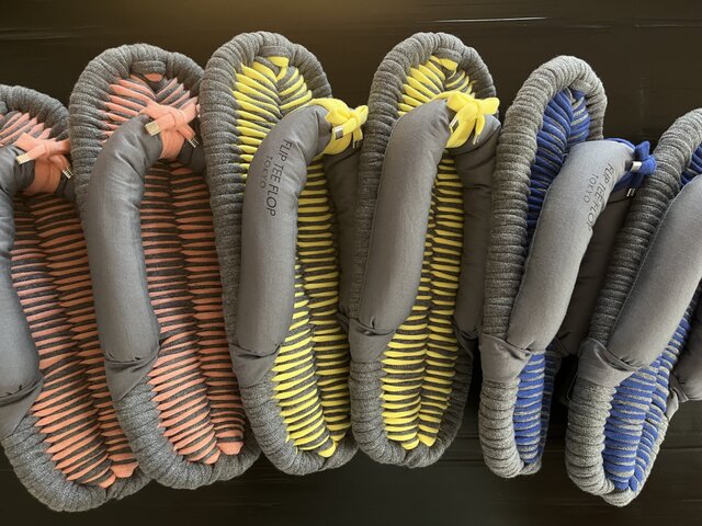 【ふちどりデザイン】23cm 布ぞうり ブルー【No.225】 | iichi 日々の暮らしを心地よくするハンドメイドやアンティークのマーケットプレイス