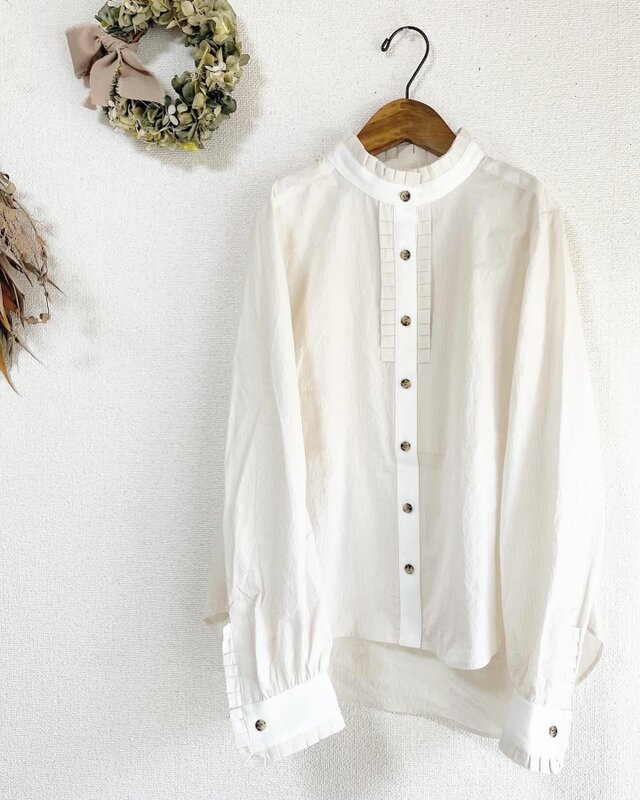 コードレーン フリルシャツ beige MUSHA | iichi 日々の暮らしを心地よくするハンドメイドやアンティークのマーケットプレイス