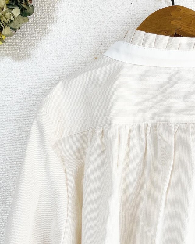 コードレーン フリルシャツ beige MUSHA | iichi 日々の暮らしを心地よくするハンドメイドやアンティークのマーケットプレイス