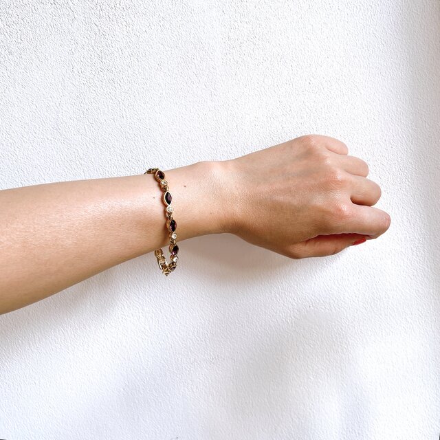 BA49-【 AVON 】エイボン・ヴィンテージブレスレット 1970s Purple rhinestones bracelet | iichi 日々の暮らしを心地よくするハンドメイドや ...