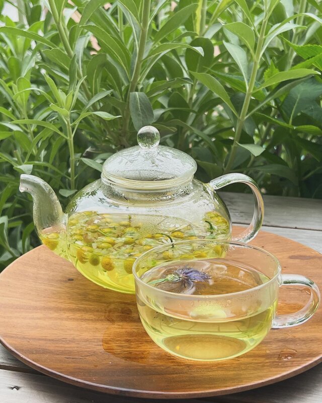 【Herbal Tea】心やすらぐブレンドハーブティー (ジャーマンカモミール/カレンデュラ） | iichi 日々の暮らしを心地よくするハンドメイドやアンティークのマーケットプレイス