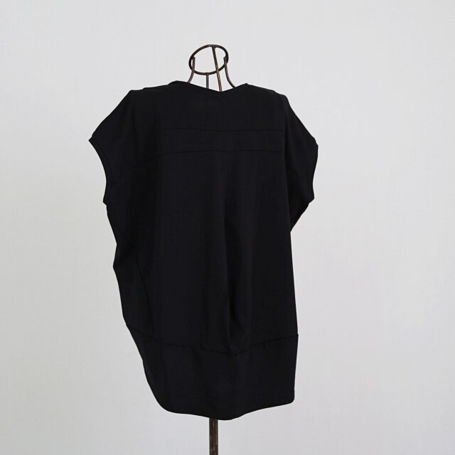 体のラインを拾わない ドルマンスリーブT ブラック 0517BK | iichi 日々の暮らしを心地よくするハンドメイドやアンティークのマーケットプレイス