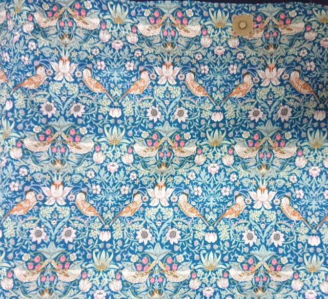 トート（L）収納袋あり リバティプリント(Strawberry Thief)F | iichi 日々の暮らしを心地よくするハンドメイドやアンティークのマーケットプレイス