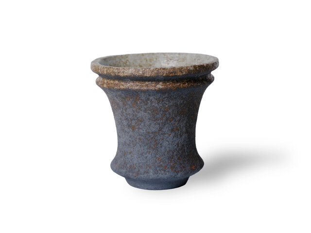 パルバコステリッチオ / S / ホワイト&ブラック（鉢・プランター） | iichi 日々の暮らしを心地よくするハンドメイドやアンティークのマーケットプレイス