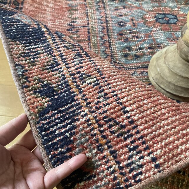 70×105 ピンクグレープフルーツカラー ボタニカル トルコヴィンテージラグ | iichi 日々の暮らしを心地よくするハンドメイドやアンティークのマーケットプレイス