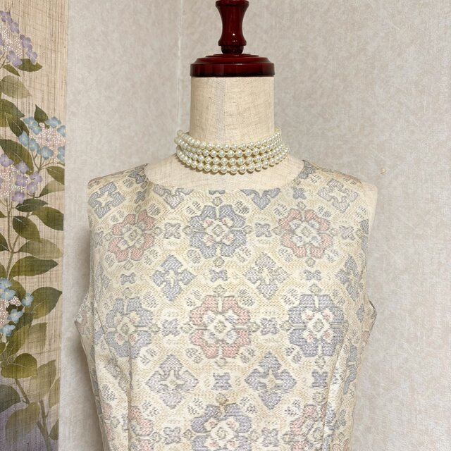 白大島プリンセスラインワンピース 卯月曇 | iichi 日々の暮らしを心地よくするハンドメイドやアンティークのマーケットプレイス