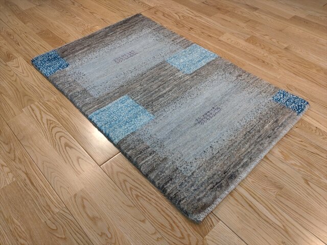 夏は涼しく冬は暖かい天然無染めラグ ガゼニラハット 肌触りが気持ちい 93x62cm D831 | iichi 日々の暮らしを心地よくするハンドメイドやアンティークのマーケットプレイス