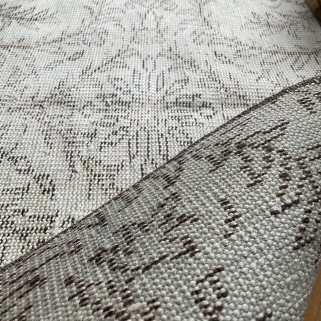 98×118 ナチュラルリーフ 淡いクリーム×ブラウン トルコヴィンテージラグ | iichi 日々の暮らしを心地よくするハンドメイドやアンティークのマーケットプレイス