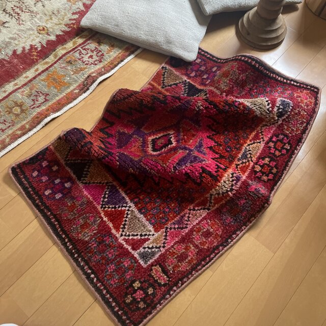 49×85 オリエンタル 鮮やかなウール トルコヴィンテージラグ | iichi 日々の暮らしを心地よくするハンドメイドやアンティークのマーケットプレイス