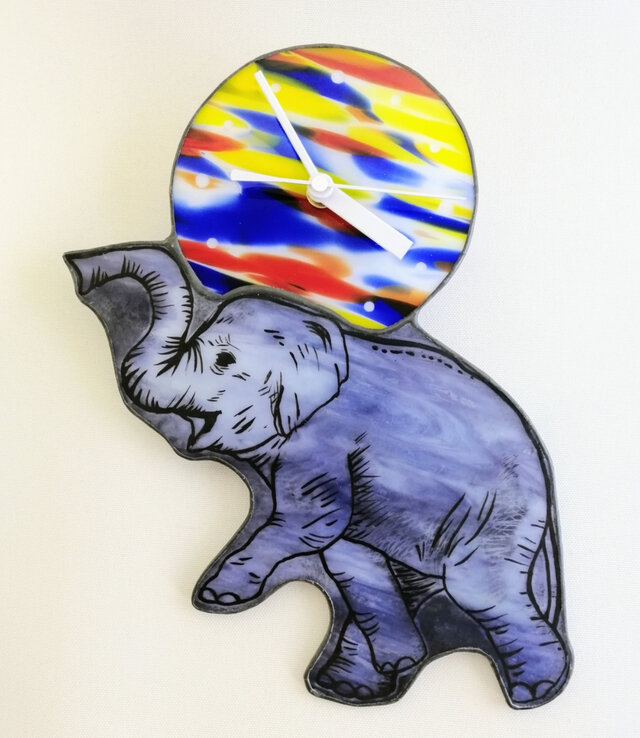 【Hub a fun】ステンドグラス 電波時計 象 ブルー | iichi 日々の暮らしを心地よくするハンドメイドやアンティークのマーケットプレイス