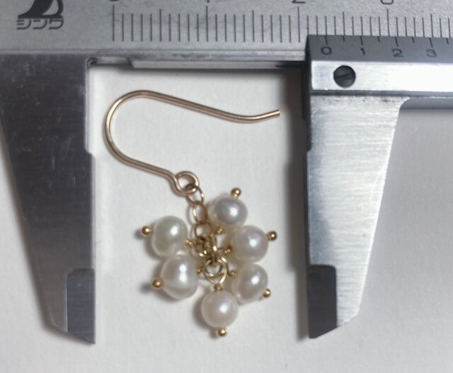 淡水パール タッセルピアス K14GF | iichi 日々の暮らしを心地よくするハンドメイドやアンティークのマーケットプレイス