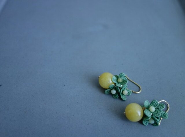 Yellow Hisui / bouquet of green flower | iichi 日々の暮らしを心地よくするハンドメイドやアンティークのマーケットプレイス