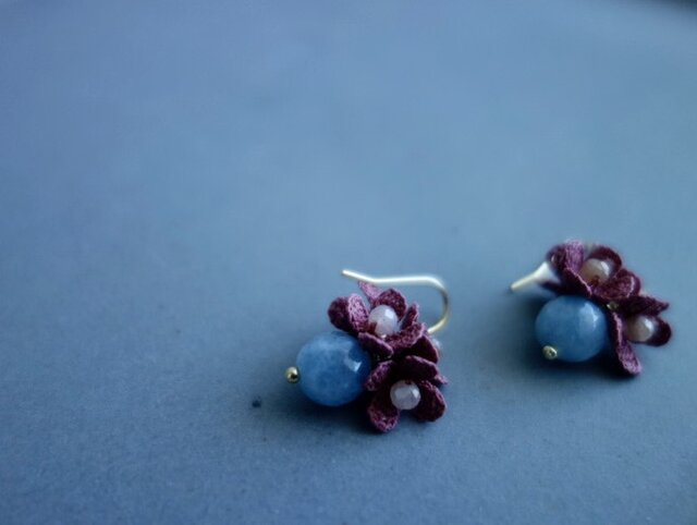 Right blue Hisui / bouquet of milk bordeaux flower | iichi 日々の暮らしを心地よくするハンドメイドやアンティークのマーケットプレイス