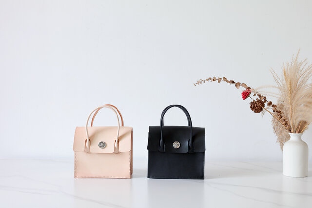 【切線派】おしゃれなミニバッグ - ハンドバッグとショルダーバッグの2WAY | iichi 日々の暮らしを心地よくするハンドメイドやアンティークのマーケットプレイス