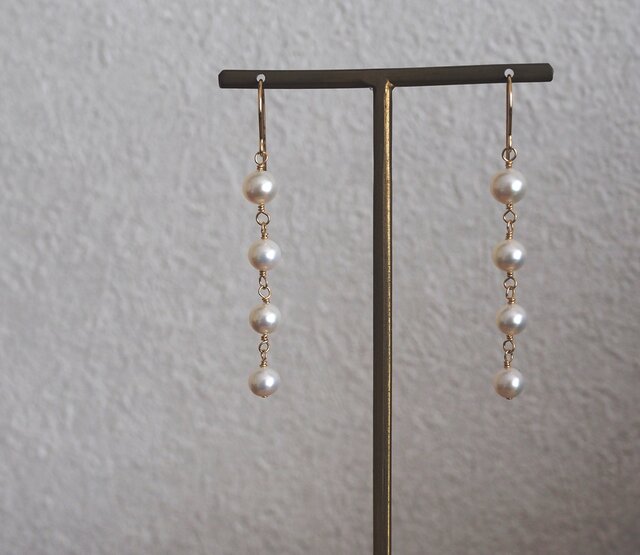 パールのグラデーションピアス 14kgf | iichi 日々の暮らしを心地よくするハンドメイドやアンティークのマーケットプレイス