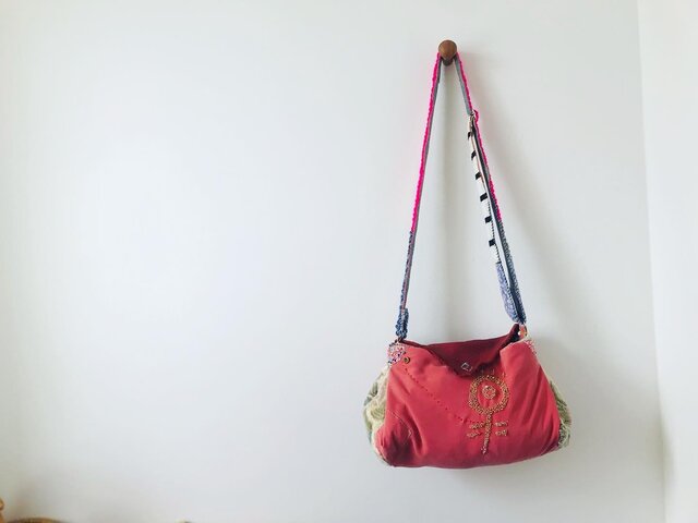 Bag 手縫いのバッグ 布製 スローファッション ハンドメイド 2018 | iichi 日々の暮らしを心地よくするハンドメイドやアンティークのマーケットプレイス