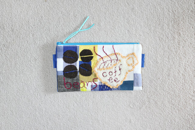 ぺたんこファスナーポーチ coffeetime 再販白マグ | iichi 日々の暮らしを心地よくするハンドメイドやアンティークのマーケットプレイス