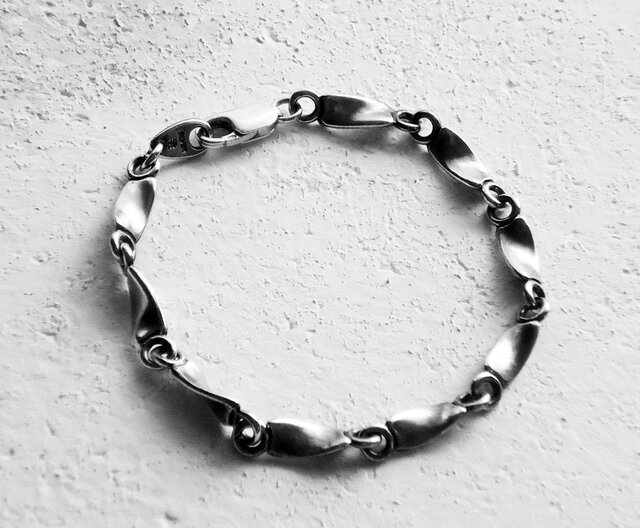 UKB1 | iichi 日々の暮らしを心地よくするハンドメイドやアンティークのマーケットプレイス