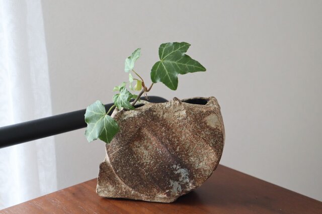 moon | iichi 日々の暮らしを心地よくするハンドメイドやアンティークのマーケットプレイス