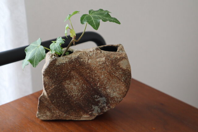 moon | iichi 日々の暮らしを心地よくするハンドメイドやアンティークのマーケットプレイス