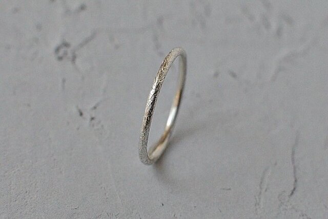 Lys 1.5mm silver950 | iichi 日々の暮らしを心地よくするハンドメイドやアンティークのマーケットプレイス